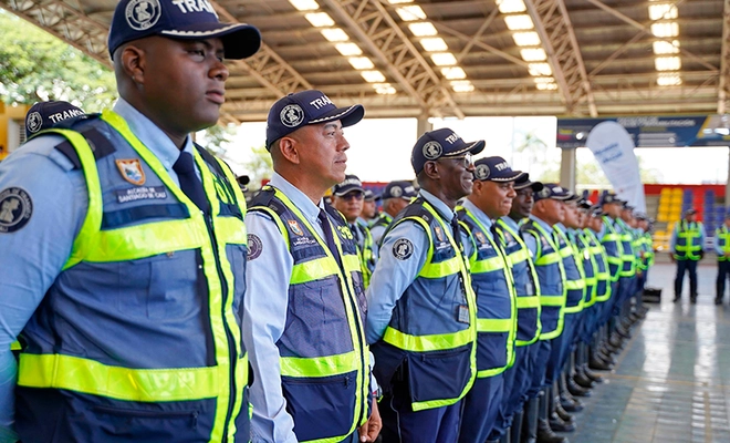“Estamos ordenando la casa, dando prioridad al mérito y la ...